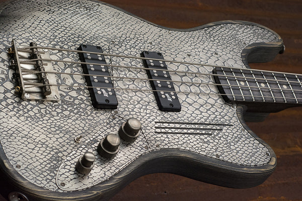 19061 Antique Silver Snakeskin Brett Simons Signature Model Steeltop B ...