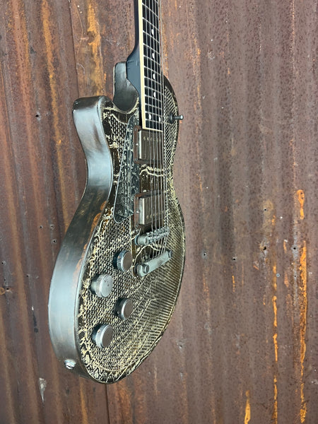 22105 Rust on Cream Gator SteelDeville – James Trussart Custom Guitars